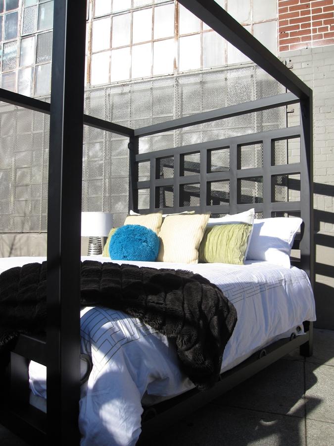 DungeonBeds ::: Dore Alley Bed - DungeonBeds :::: Built Tough to Play Hard