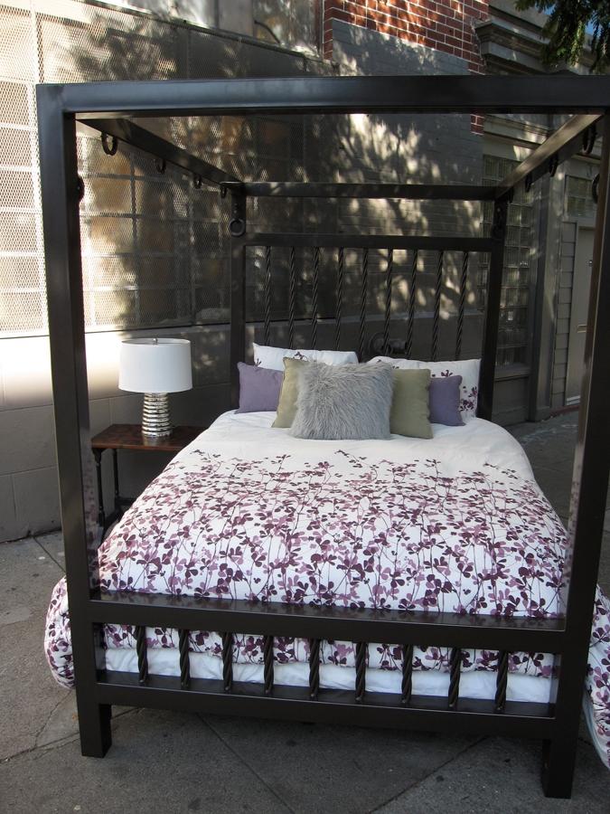 DungeonBeds ::: Folsom Bed - DungeonBeds :::: Built Tough to Play Hard